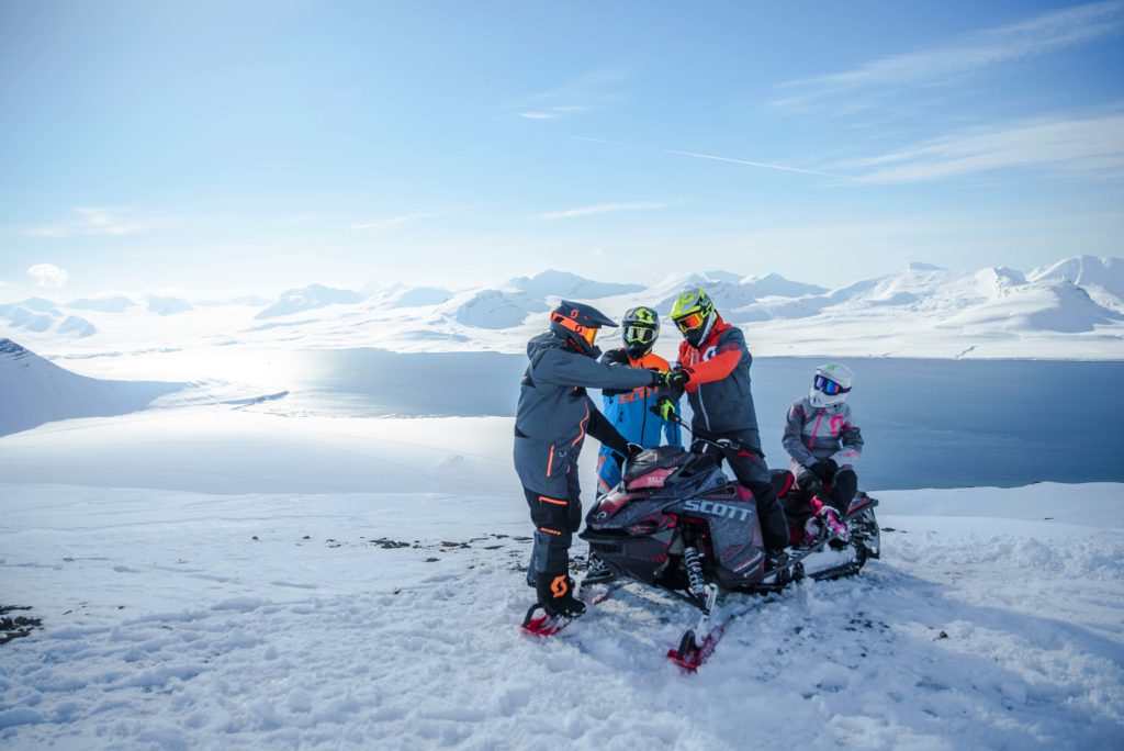 Discover Svalbard | snowmobile.se